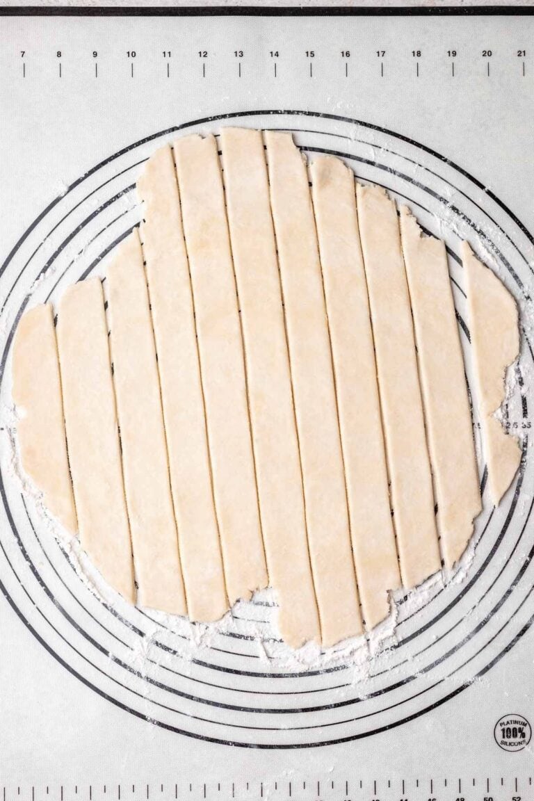 The Easiest 3-Ingredient Pie Crust - Home-Cooked Roots